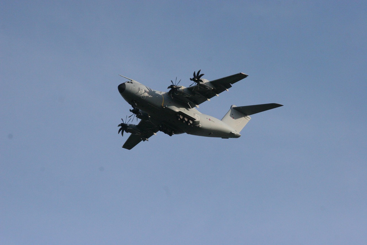 aircraft-glasgow-airport-free-photo-on-pixabay-pixabay