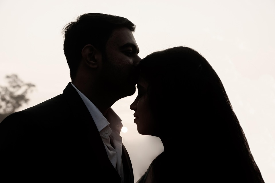 Kuss Liebe Paar - Kostenloses Foto auf Pixabay