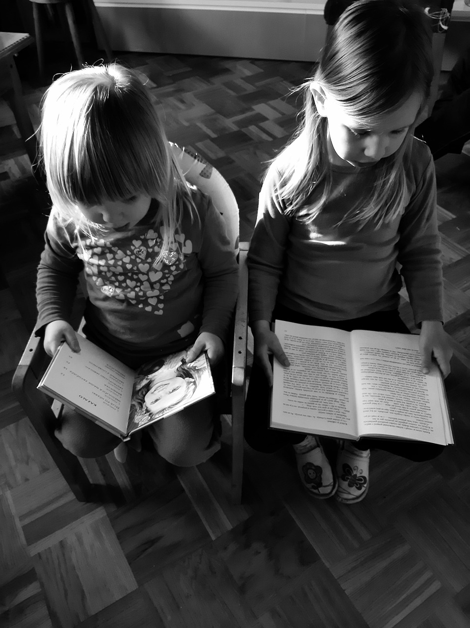 Girls Reading Book - Free photo on Pixabay - Pixabay