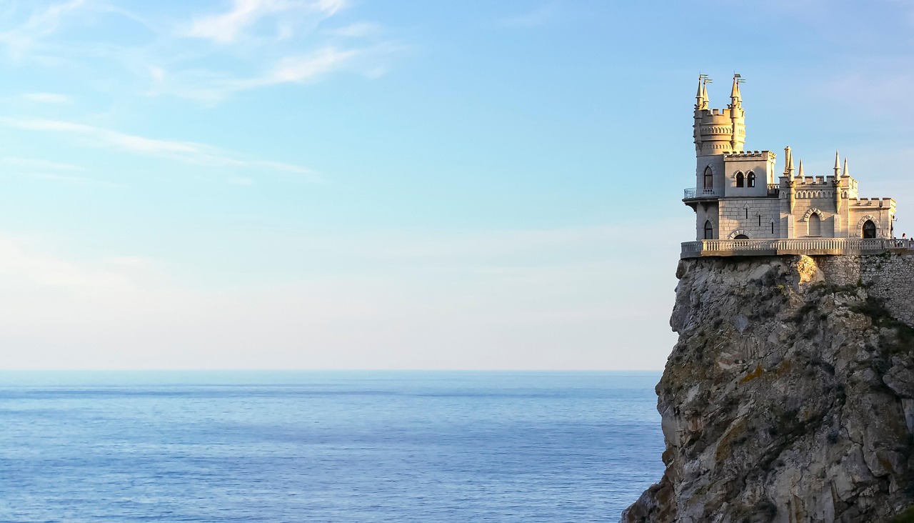 Sea Cliff Castle Swallow'S - Free photo on Pixabay