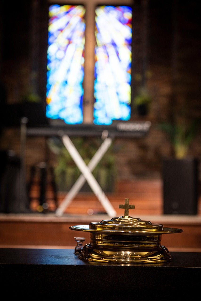 Ciborium Communion Church - Free photo on Pixabay