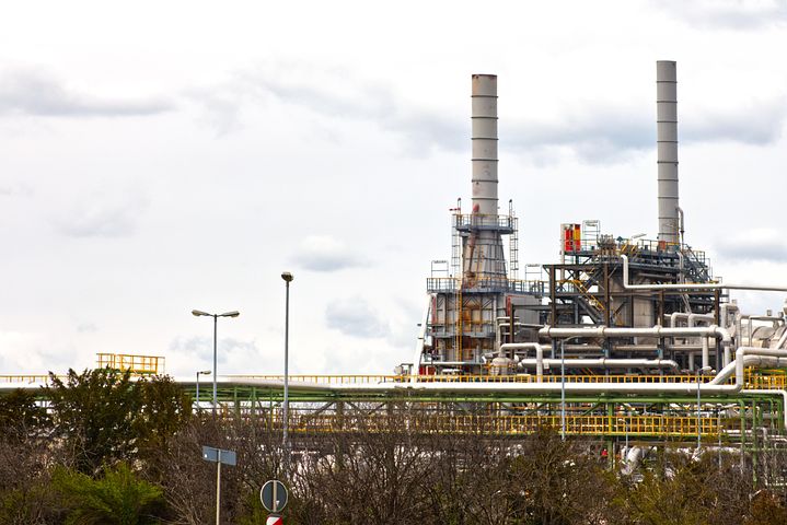 90+ Free Chemical Plant & Chemical Images - Pixabay