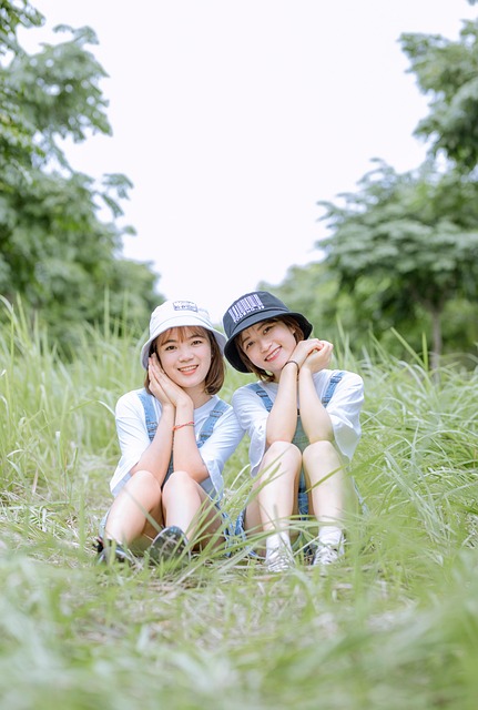 Girls Pair Friends - Free photo on Pixabay