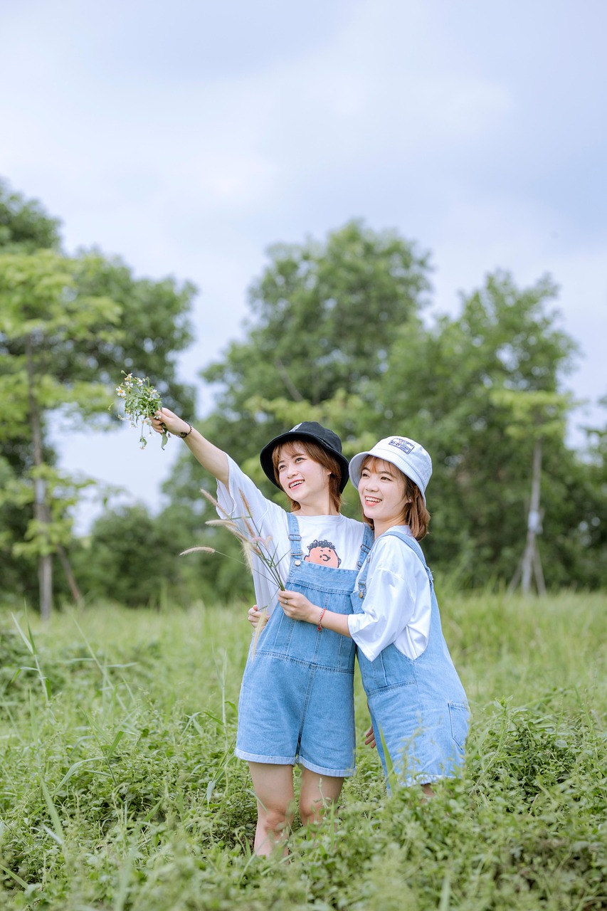 Girls Pair Friends - Free photo on Pixabay