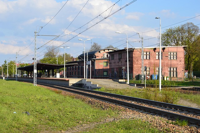 100+ Free Pkp & Train Images - Pixabay