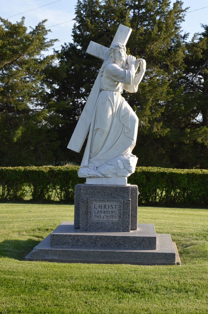 Jesus Cemetery Carrying The Cross - Free photo on Pixabay - Pixabay