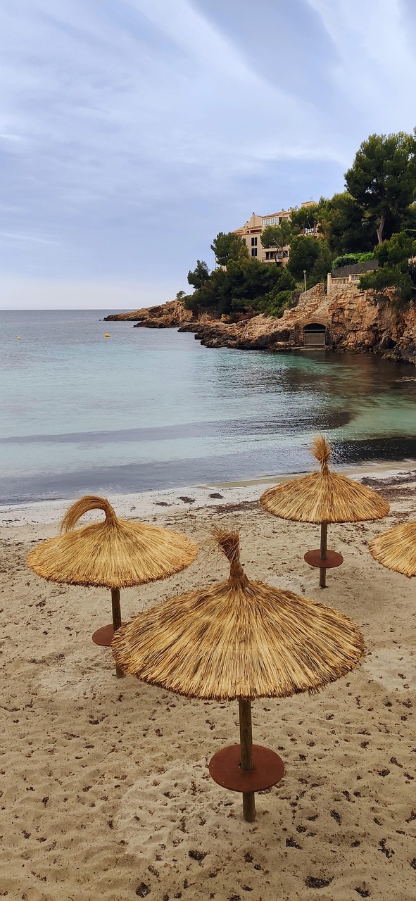 Bay Sea Umbrellas La - Free photo on Pixabay