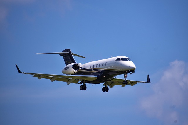 Charter Jet Landing William Hobby - Free photo on Pixabay - Pixabay