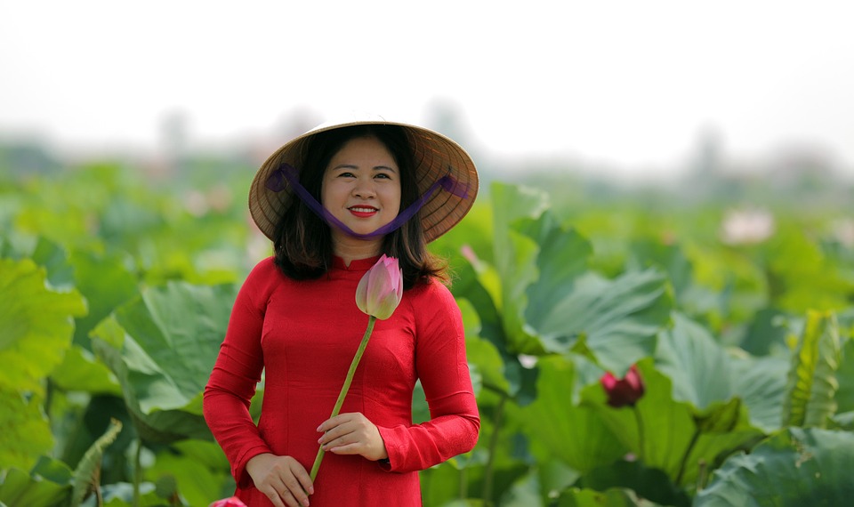 Woman Lotus Dress - Free photo on Pixabay