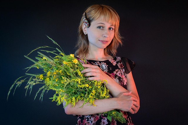 Woman Model Flowers Holding - Free photo on Pixabay - Pixabay