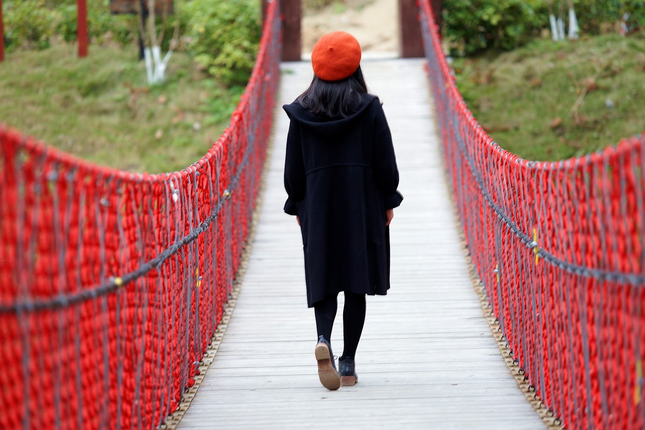Hanging Bridge Woman - Free photo on Pixabay