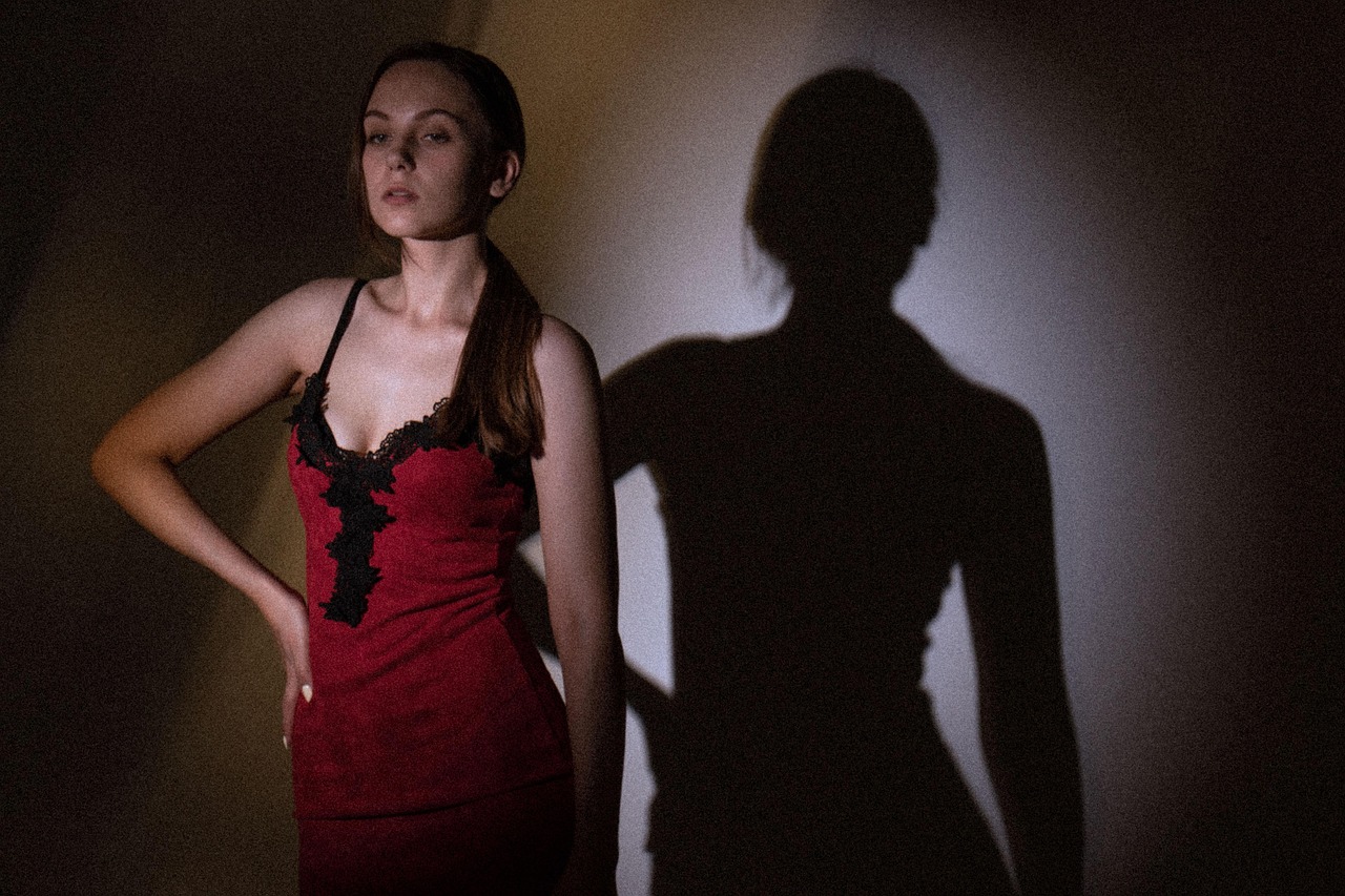 Junge Frau Schatten Licht - Kostenloses Foto auf Pixabay - Pixabay