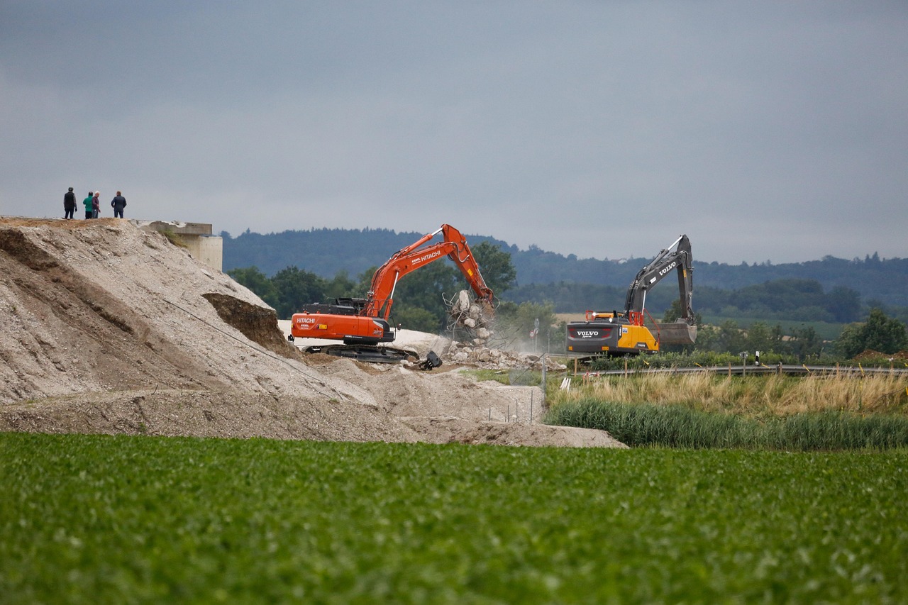 1.000+ Gambar Excavator & Penggali Gratis - Pixabay