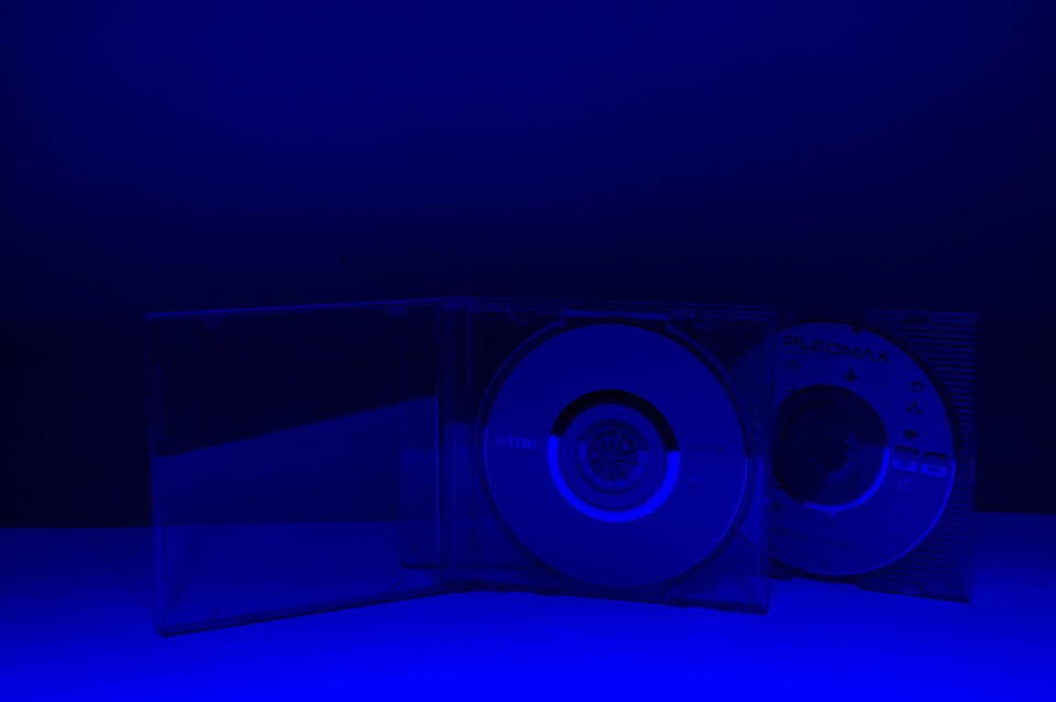 ซีดี Cd-R สดใส - ภาพฟรีบน Pixabay - Pixabay