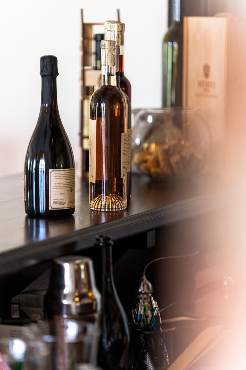 Bar Pub Restaurant Alcoholic - Free photo on Pixabay - Pixabay