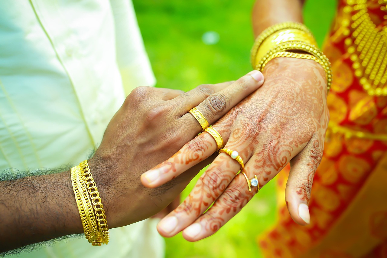 Mehndi Couple Indian Wedding - Free photo on Pixabay