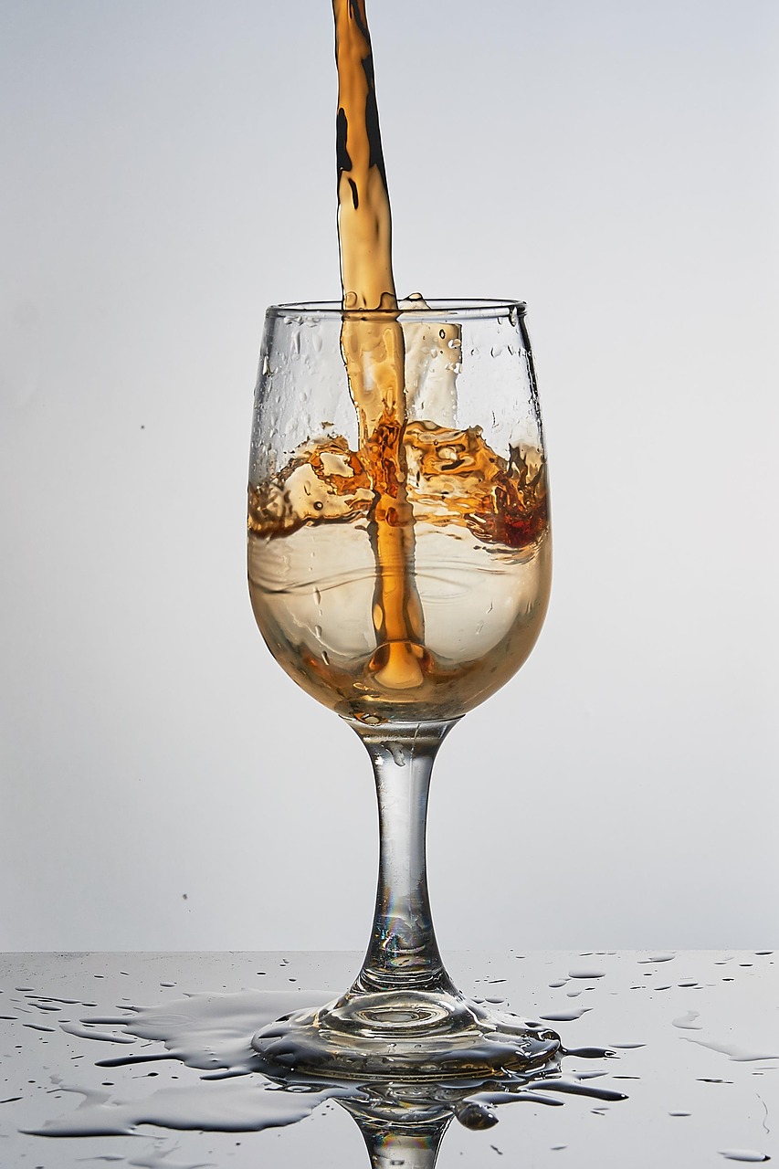 Wine Glass Pour - Free photo on Pixabay