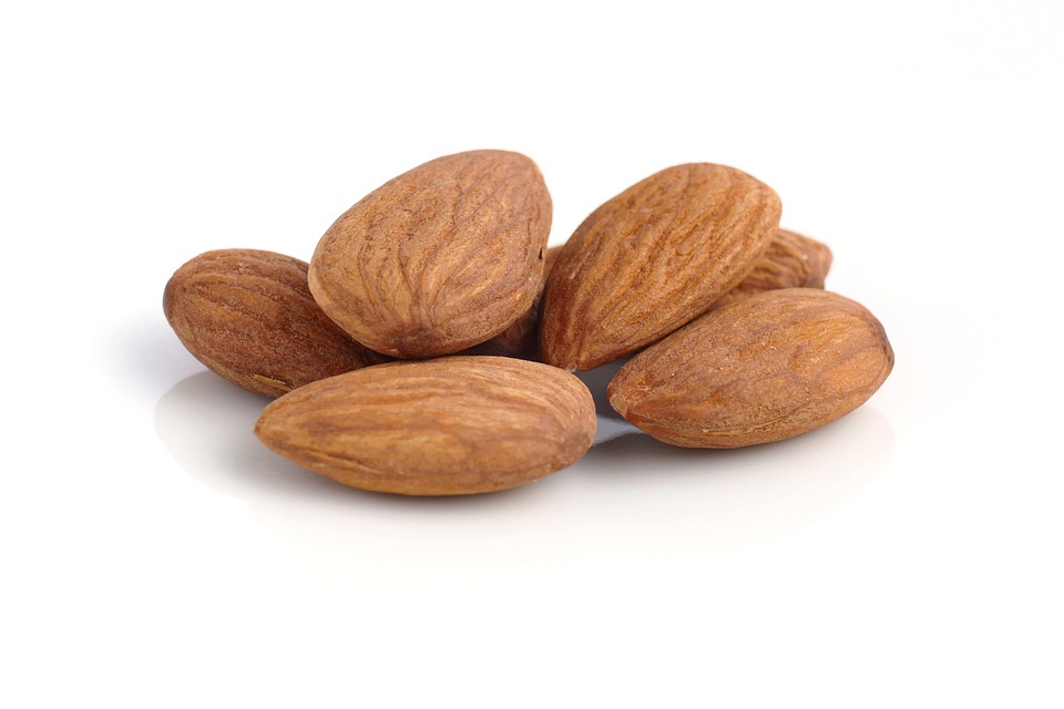 Almonds Unshelled Nuts - Free photo on Pixabay