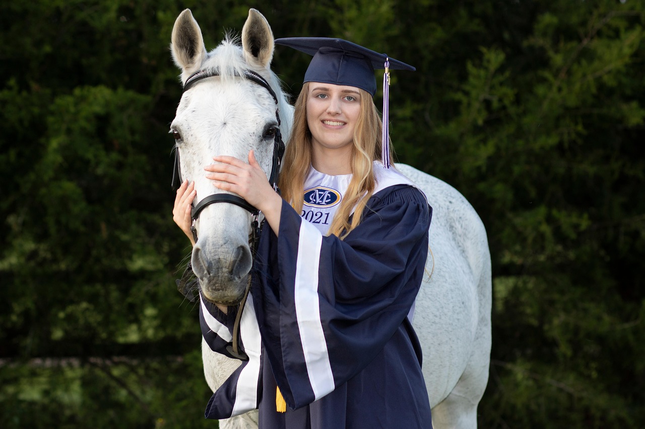 Graduation Horse Student - Free photo on Pixabay