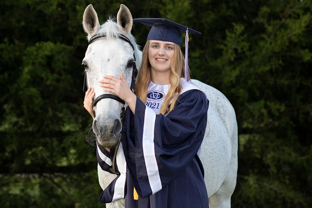 Graduation Horse Student - Free photo on Pixabay - Pixabay