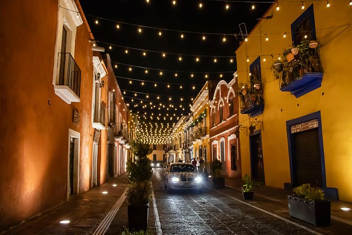 1+ Free Calles Iluminadas México & Puebla Images - Pixabay