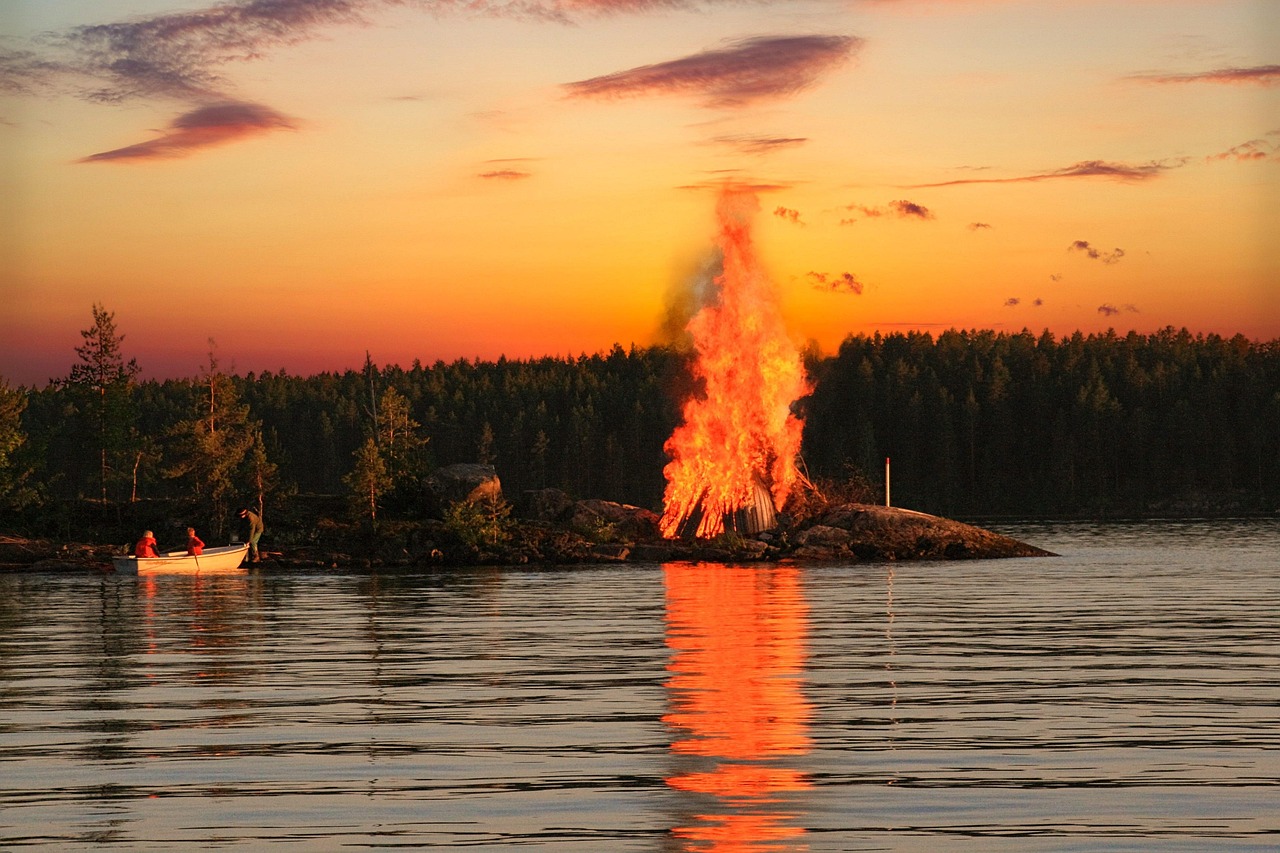 30,000+ Free Lake Of Fire & Nature Images - Pixabay