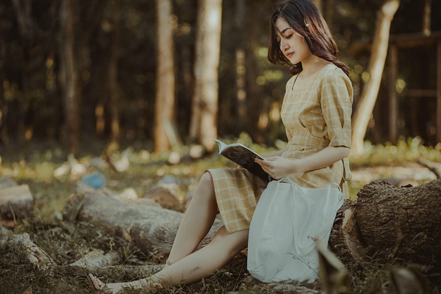 Woman Reading Education - Free photo on Pixabay