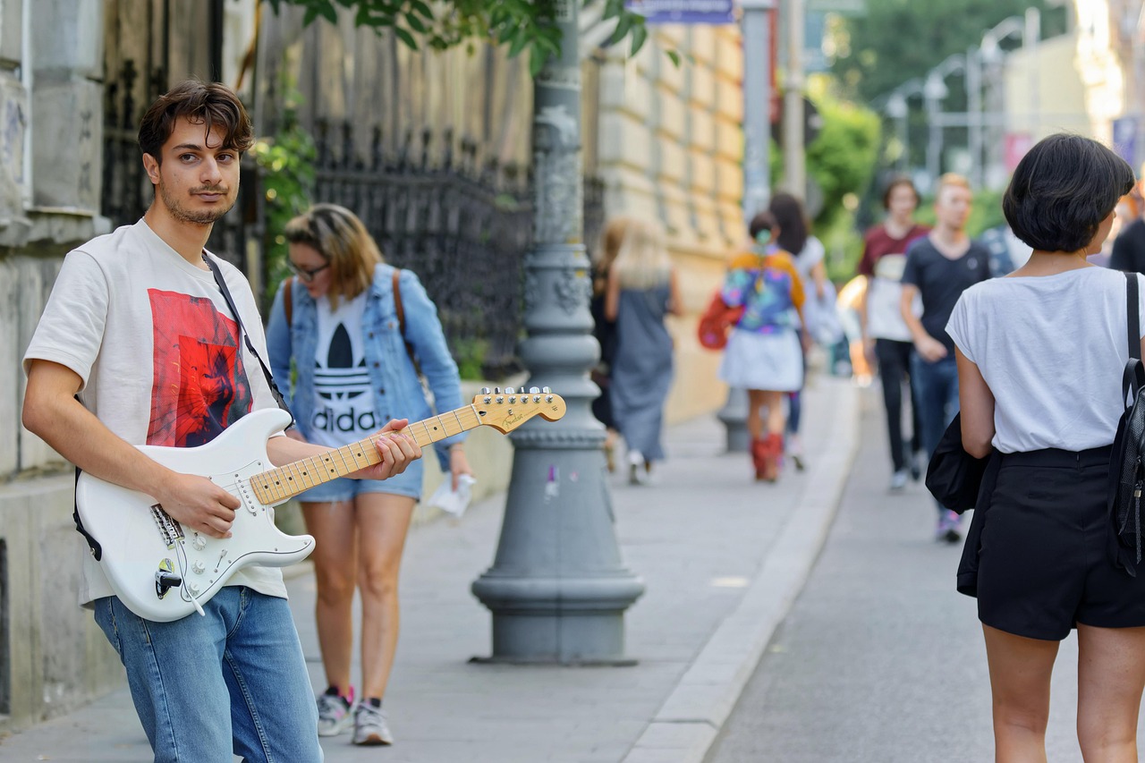 400+ Free Street Performer & Performance Images - Pixabay