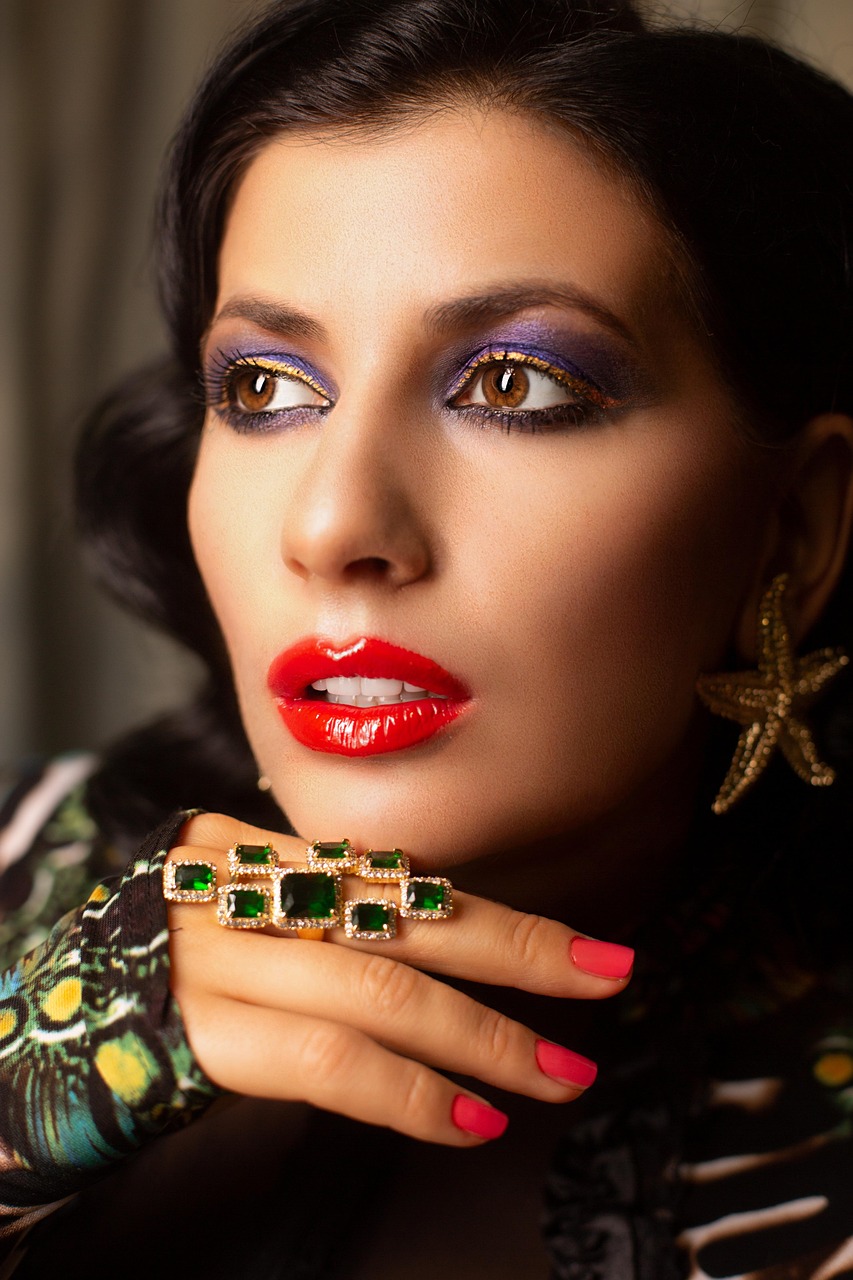 300,000+ Free Woman With Make Up & Make Up Images - Pixabay