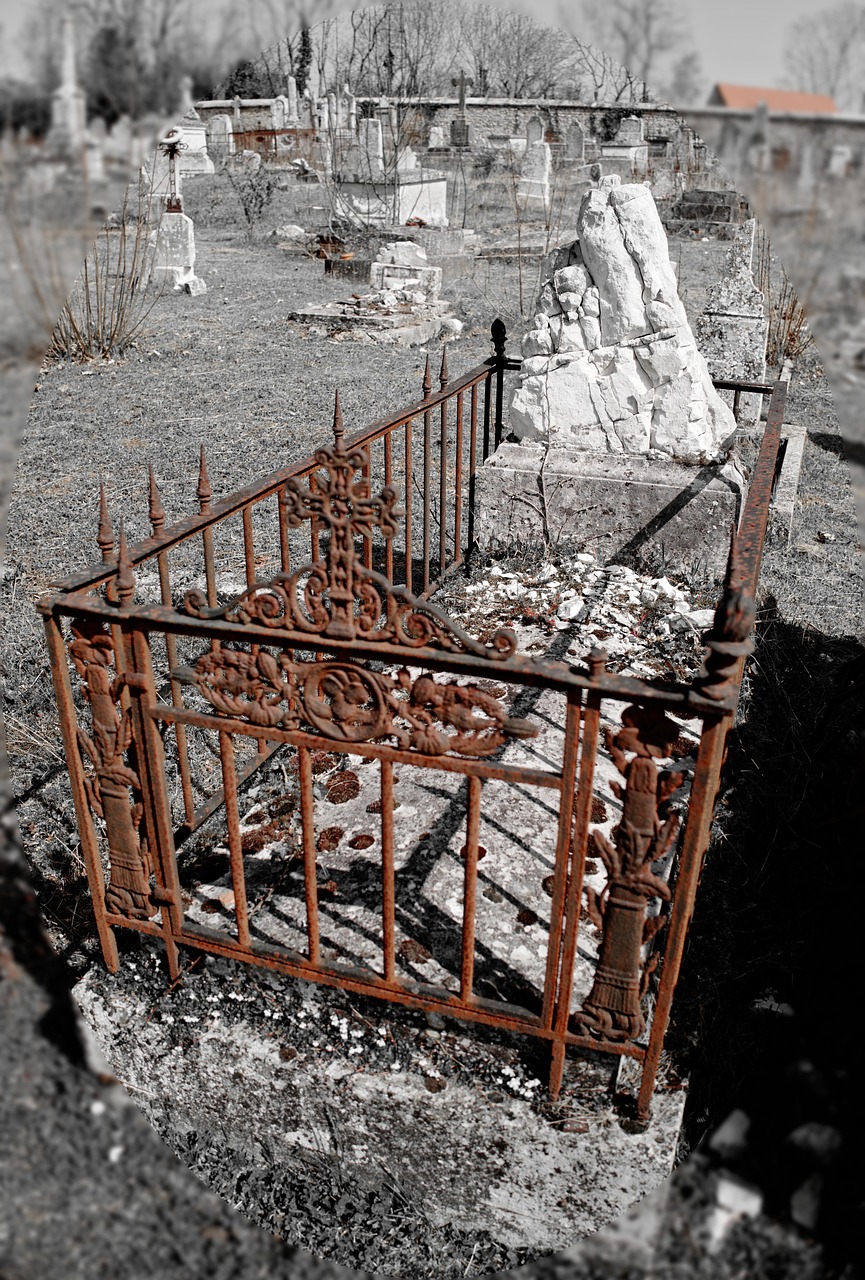 Fallen Down Burials Cemetery - Free photo on Pixabay - Pixabay