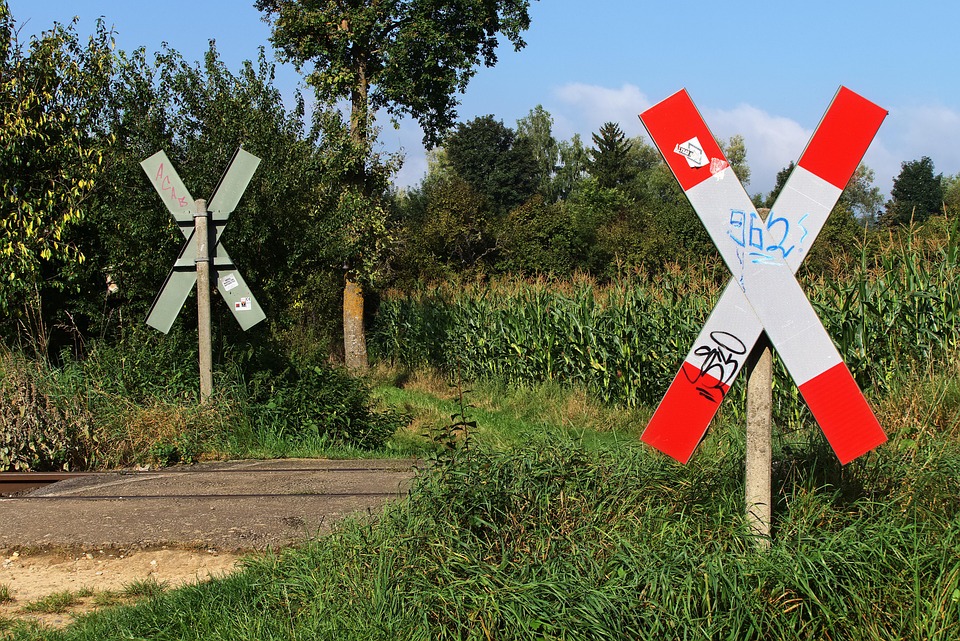 Railroad Crossing Unlimited - Free photo on Pixabay - Pixabay