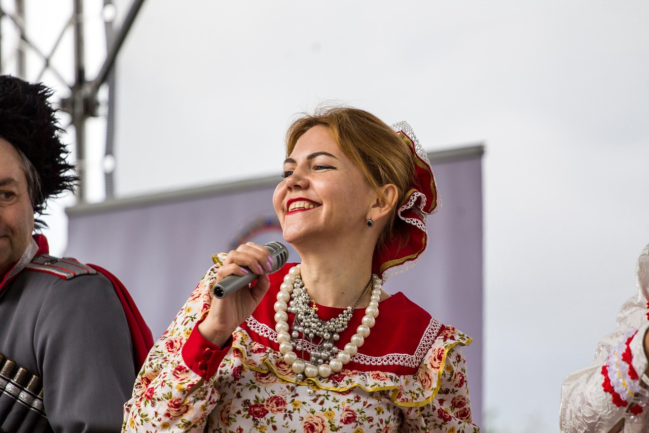 100+ Free Woman Singing & Singing Images - Pixabay