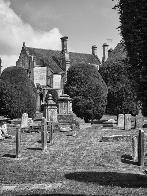 30+ Free Grave Yard & Cemetery Photos - Pixabay