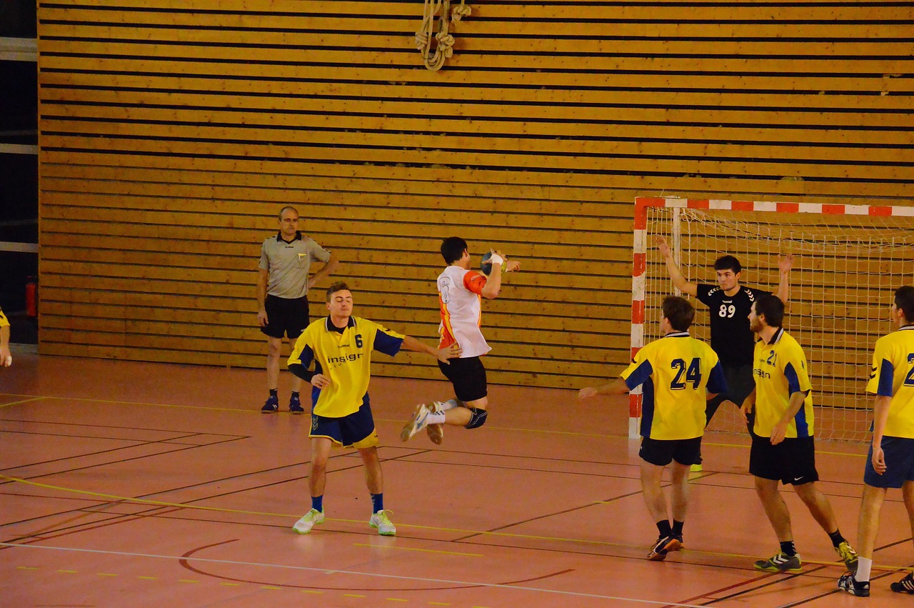 Handball Tindakan Menyerang - Foto gratis di Pixabay - Pixabay