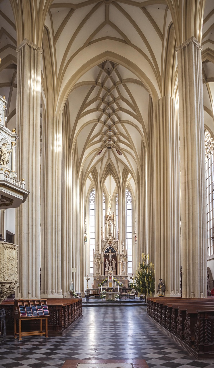 100,000+ Free Gothic Architecture & Church Images - Pixabay