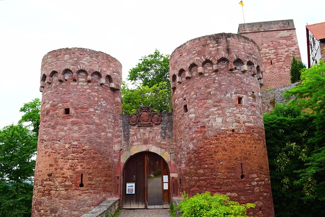 Castle Gamburg Country Life - Free photo on Pixabay - Pixabay