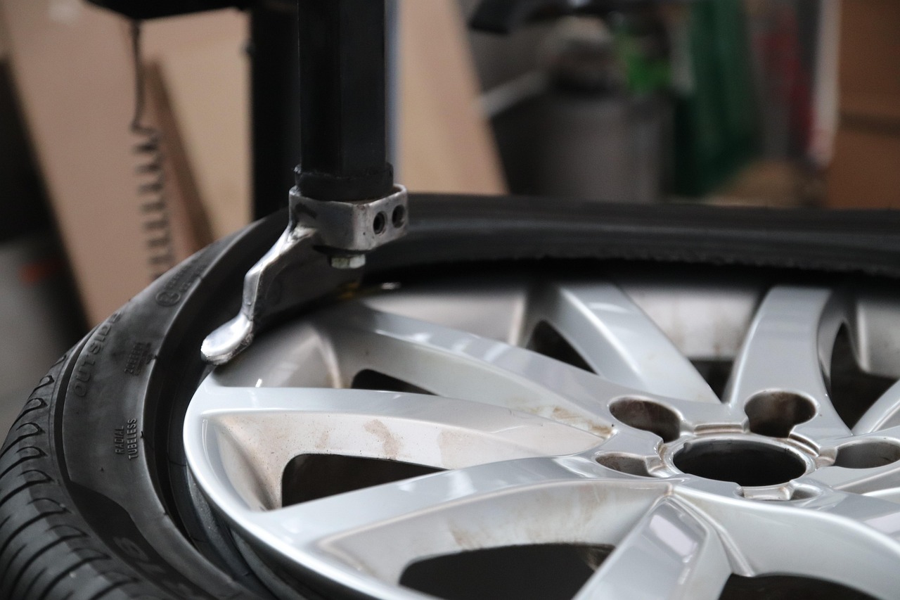40,000+ Free Car Workshop & Workshop Images - Pixabay