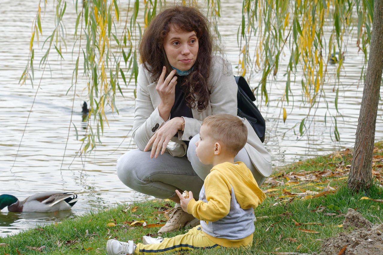 Woman Mother Phone - Free photo on Pixabay