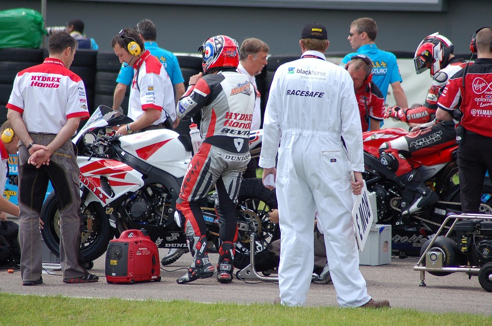 Motorbike Pits Pit Stop Race - Free photo on Pixabay