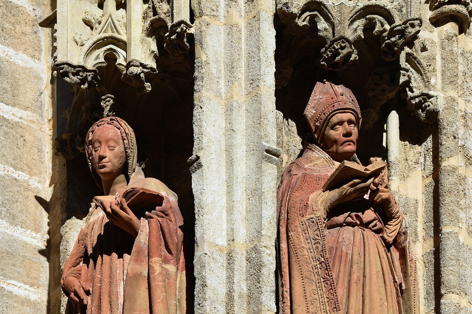 Sculpture Church Pray - Free photo on Pixabay