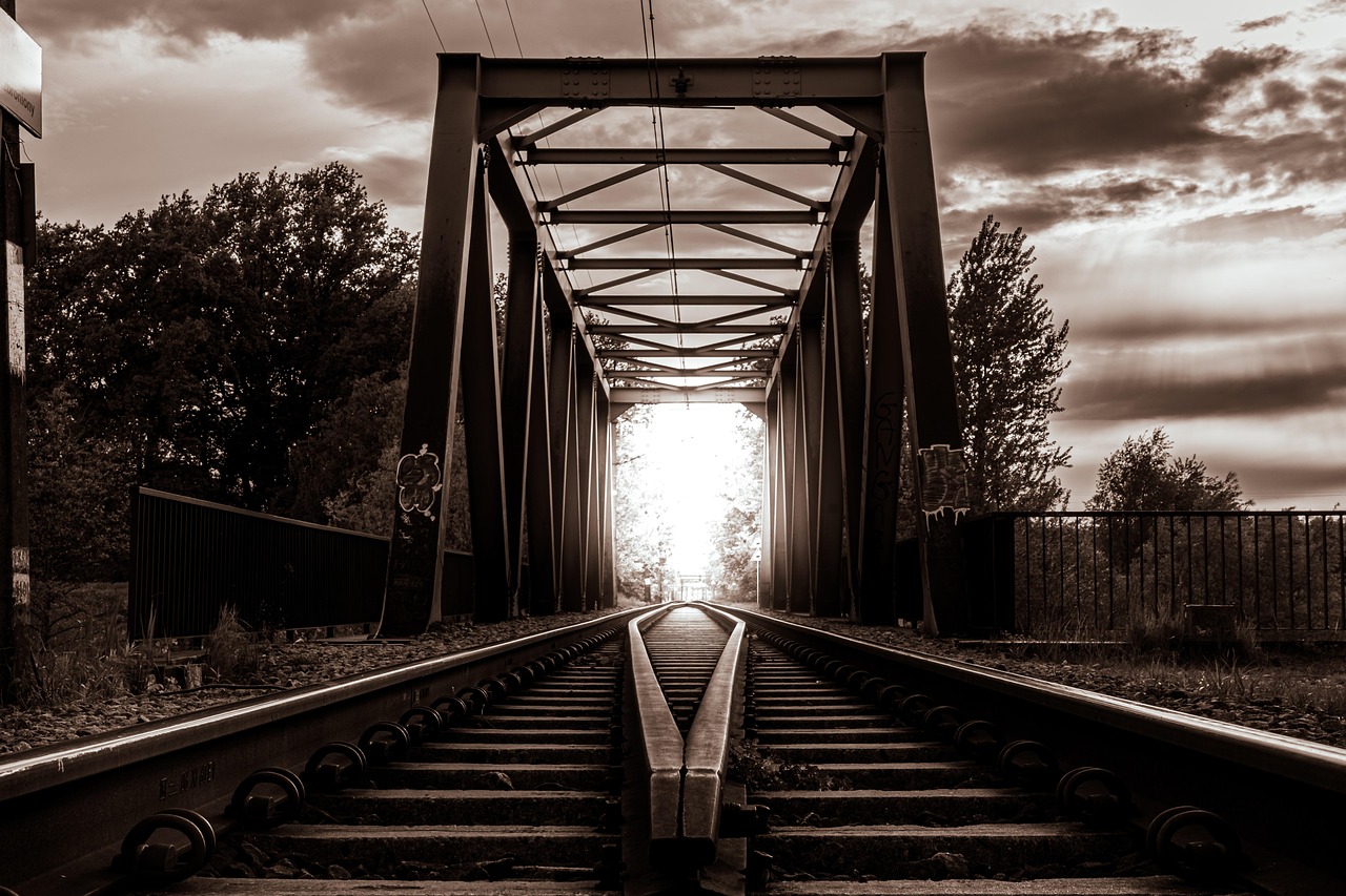 Bridge Train Rails - Free photo on Pixabay - Pixabay