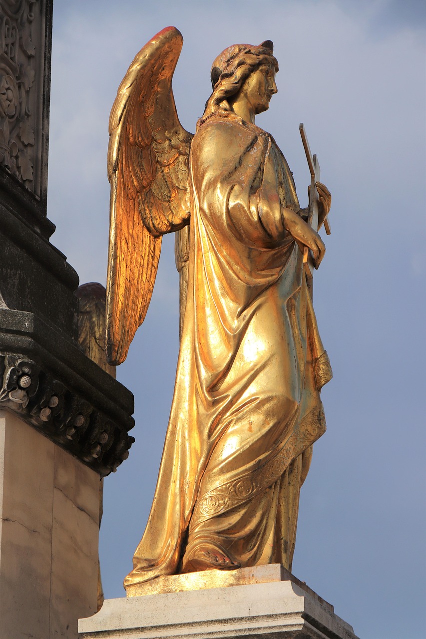 Gouden Engel Standbeeld - Gratis foto op Pixabay - Pixabay