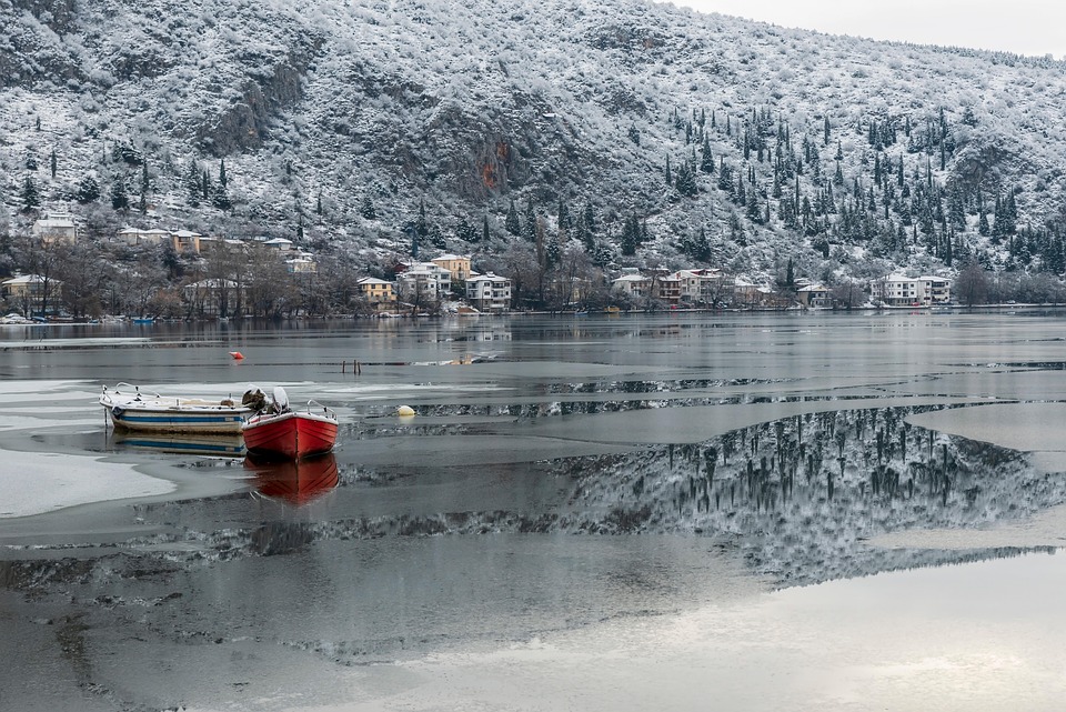 Boat Winter Lake - Free photo on Pixabay