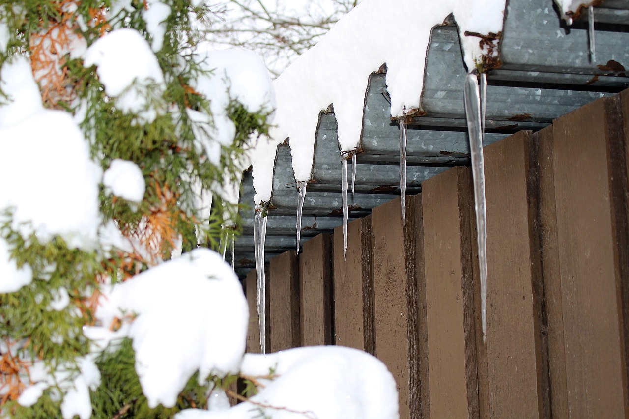 Icicles Roof Snow - Free photo on Pixabay - Pixabay