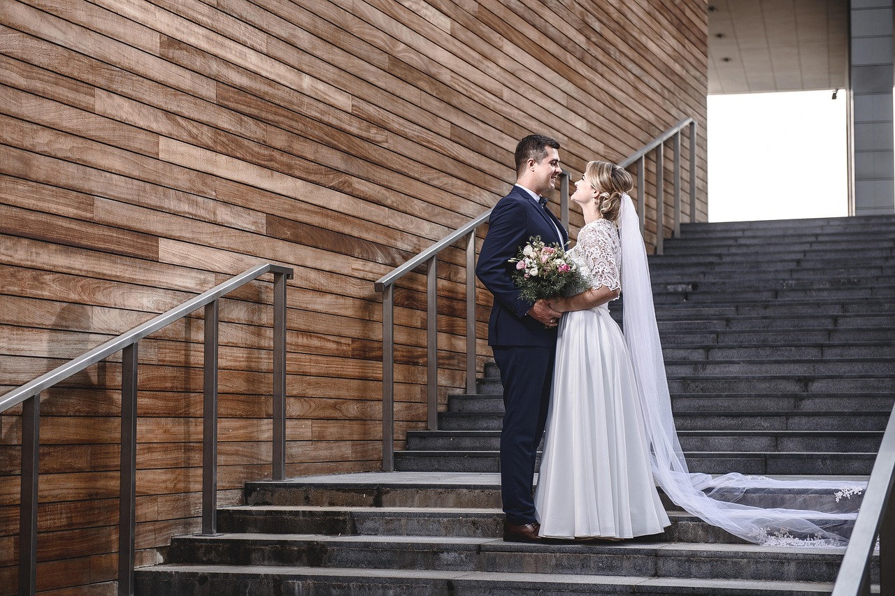 Wedding Couple Stairs - Free photo on Pixabay