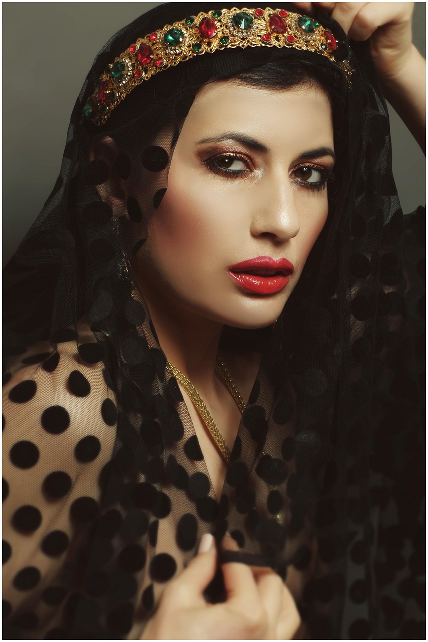 Woman Queen Royalty - Free photo on Pixabay - Pixabay