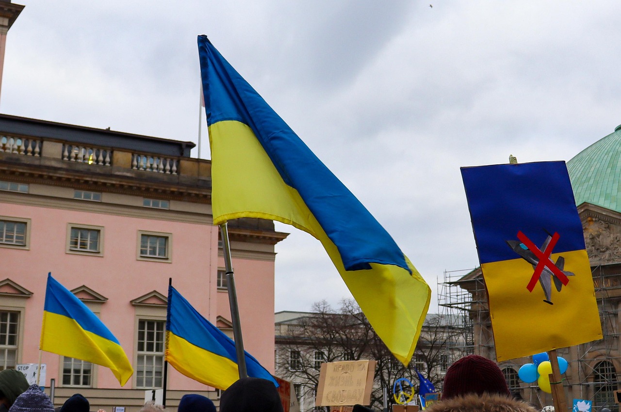 Ukraine Manifestation Drapeau - Photo gratuite sur Pixabay - Pixabay