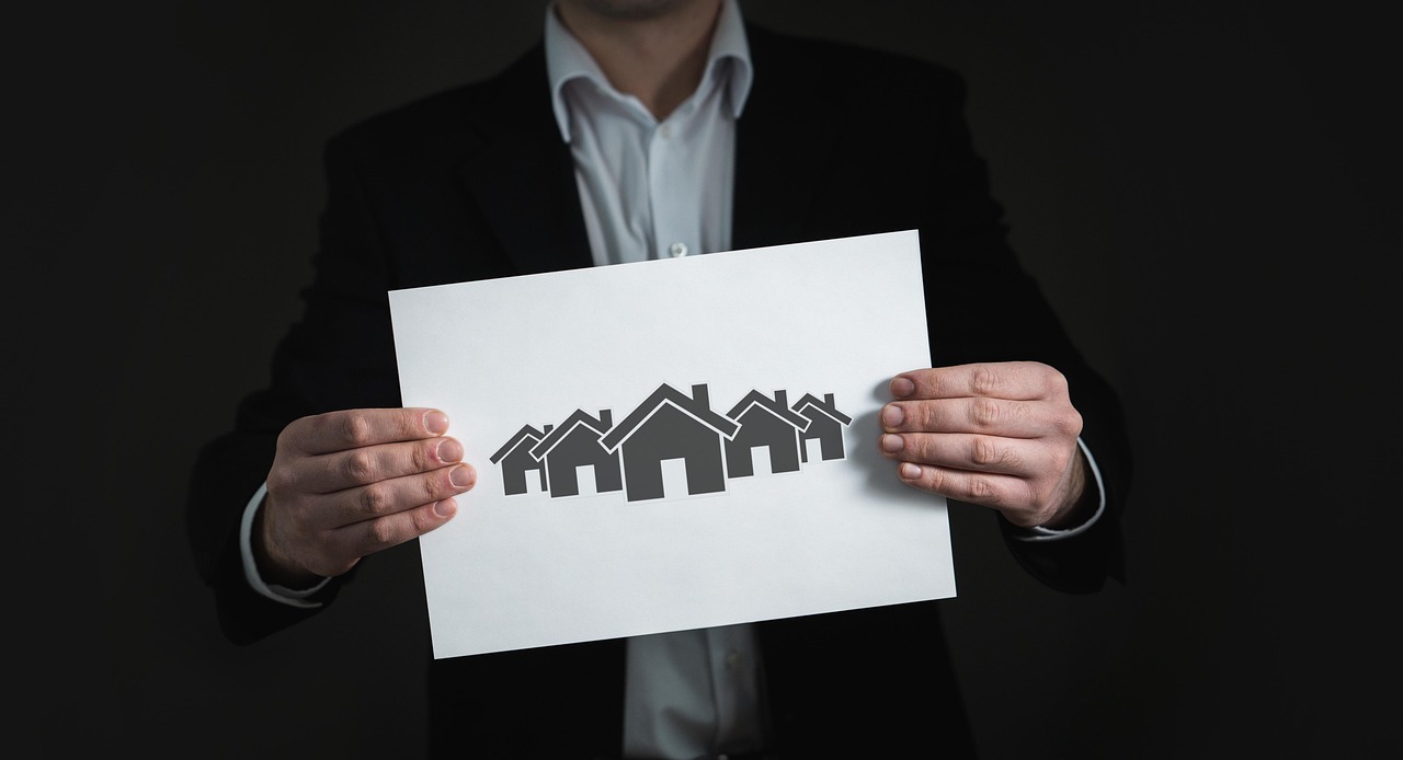 8,000+ Free Porter Real Estate Agent & Real Estate Images - Pixabay