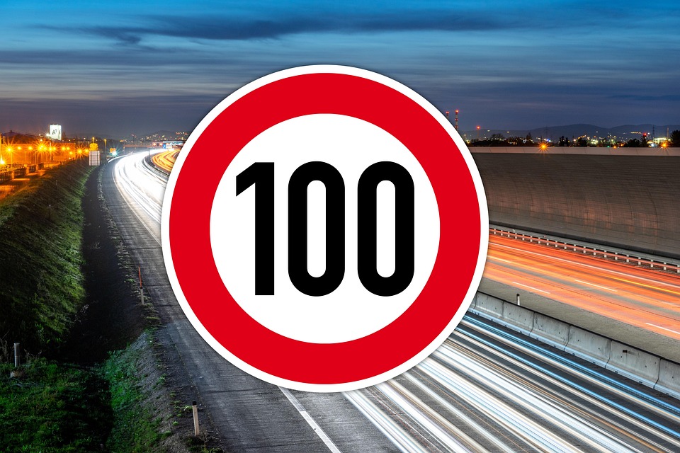 Tempolimit Straßenschild Autobahn - Kostenloses Bild auf Pixabay