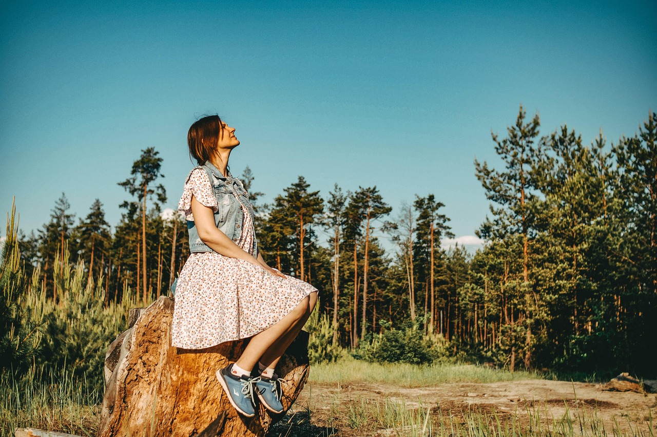 Woman Stump Sitting - Free photo on Pixabay - Pixabay